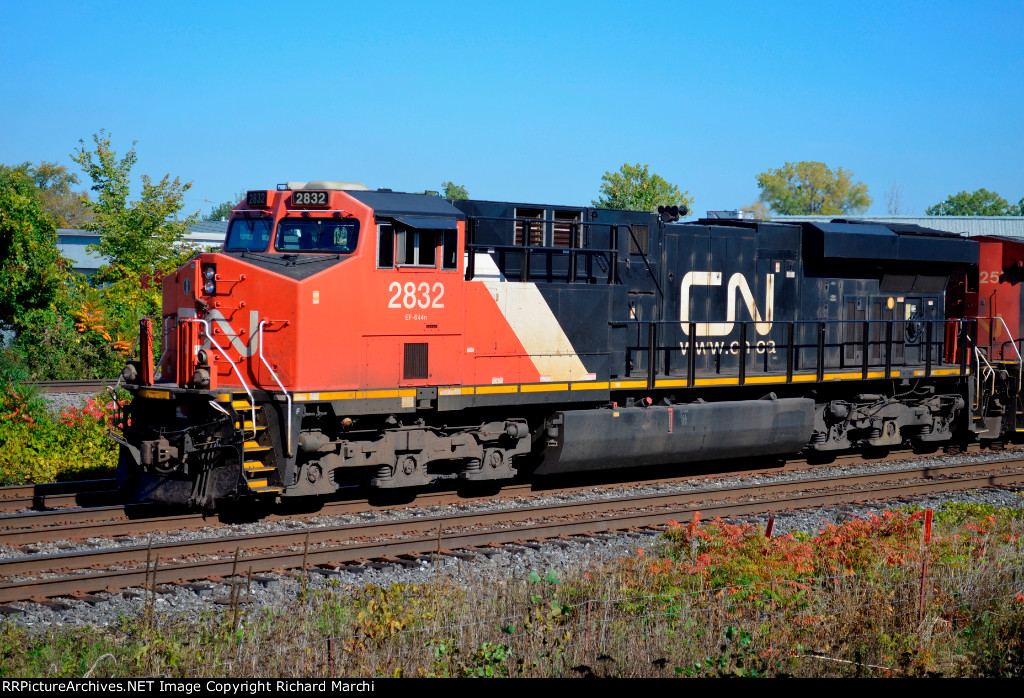 CN 2832